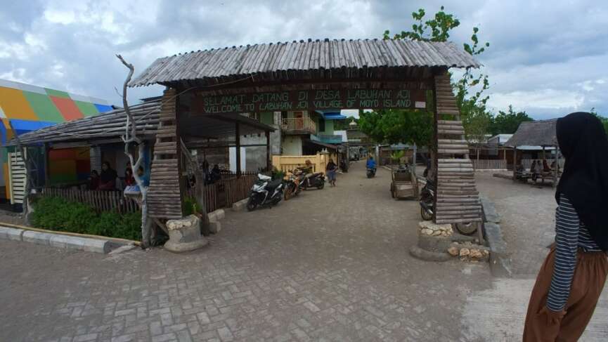 Explore Sumbawa: Your Complete 4-Day Moyo Island Travel Guide