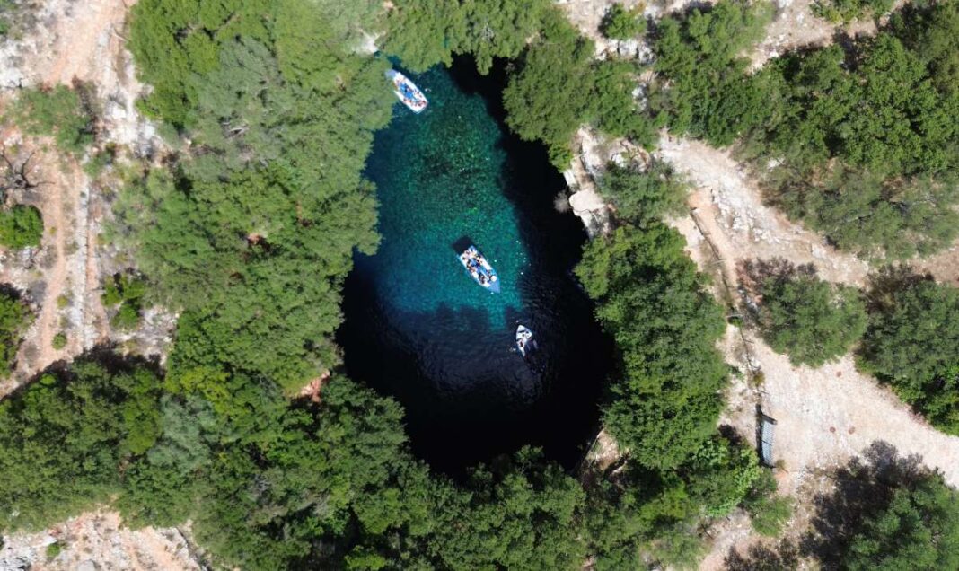 Melissani Cave Best Time to Visit | Kefalonia, Greece